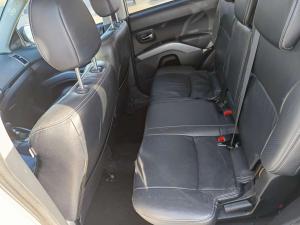 Balts Peugeot 4007 2012 Tauragė, ar dzinēja tilpumu 2.20 L un nobraukumu 326 tūkst. km par 3800 €, foto 10 vietnē AUTOMOTO.COM.LV