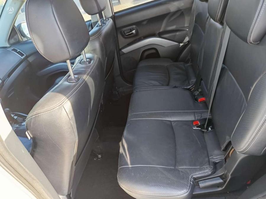 Balts Peugeot 4007 2012 Tauragė, ar dzinēja tilpumu 2.20 L un nobraukumu 326 tūkst. km par 3800 €, foto 10 vietnē AUTOMOTO.COM.LV