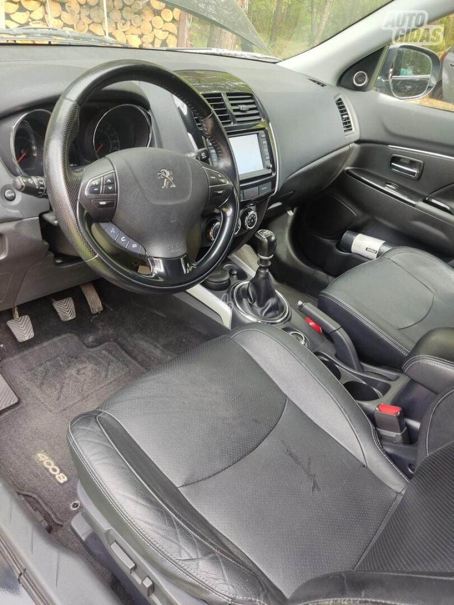 Black Peugeot 4008 2013 in Alytus, with an engine capacity of 1.80 L and mileage of 206 thousand km for 7300 €, photo 7 on AUTOMOTO.COM.LV