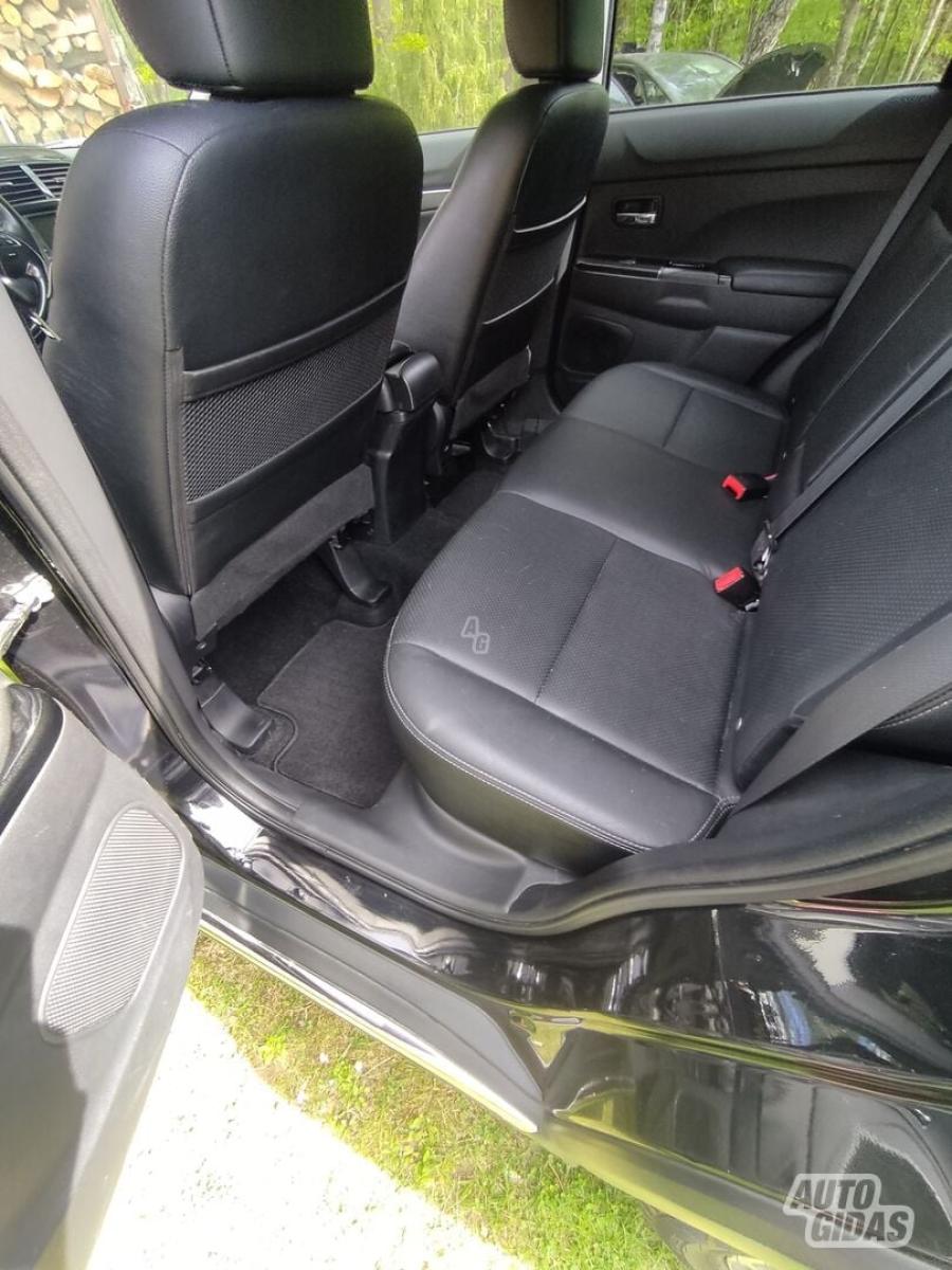 Black Peugeot 4008 2013 in Alytus, with an engine capacity of 1.80 L and mileage of 206 thousand km for 7300 €, photo 9 on AUTOMOTO.COM.LV