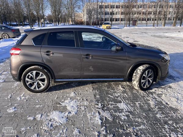 Peugeot 4008 2013 in Siauliai, with an engine capacity of 1.60 L and mileage of 220 thousand km for 6300 €, photo 2 on AUTOMOTO.COM.LV