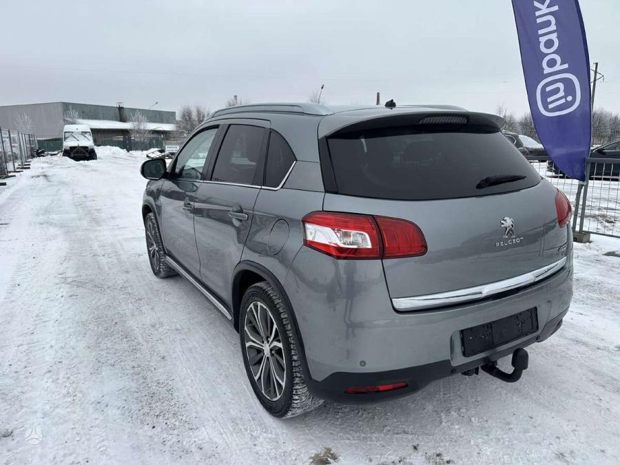 Grey Peugeot 4008 2012 in Marijampole, with an engine capacity of 1.56 L and mileage of 206 thousand km for 5450 €, photo 6 on AUTOMOTO.COM.LV
