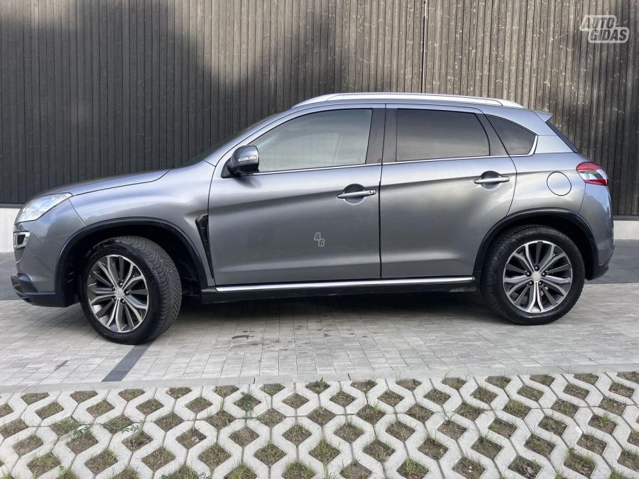 Grey Peugeot 4008 2012 in Siauliai, with an engine capacity of 1.60 L and mileage of 151 thousand km for 5999 €, photo 4 on AUTOMOTO.COM.LV