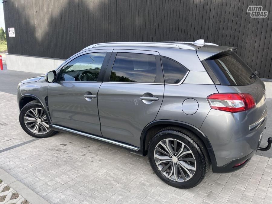 Grey Peugeot 4008 2012 in Siauliai, with an engine capacity of 1.60 L and mileage of 151 thousand km for 5999 €, photo 6 on AUTOMOTO.COM.LV