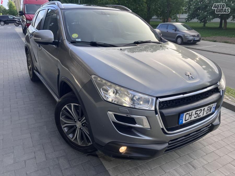 Grey Peugeot 4008 2012 in Siauliai, with an engine capacity of 1.60 L and mileage of 151 thousand km for 5999 €, photo 12 on AUTOMOTO.COM.LV