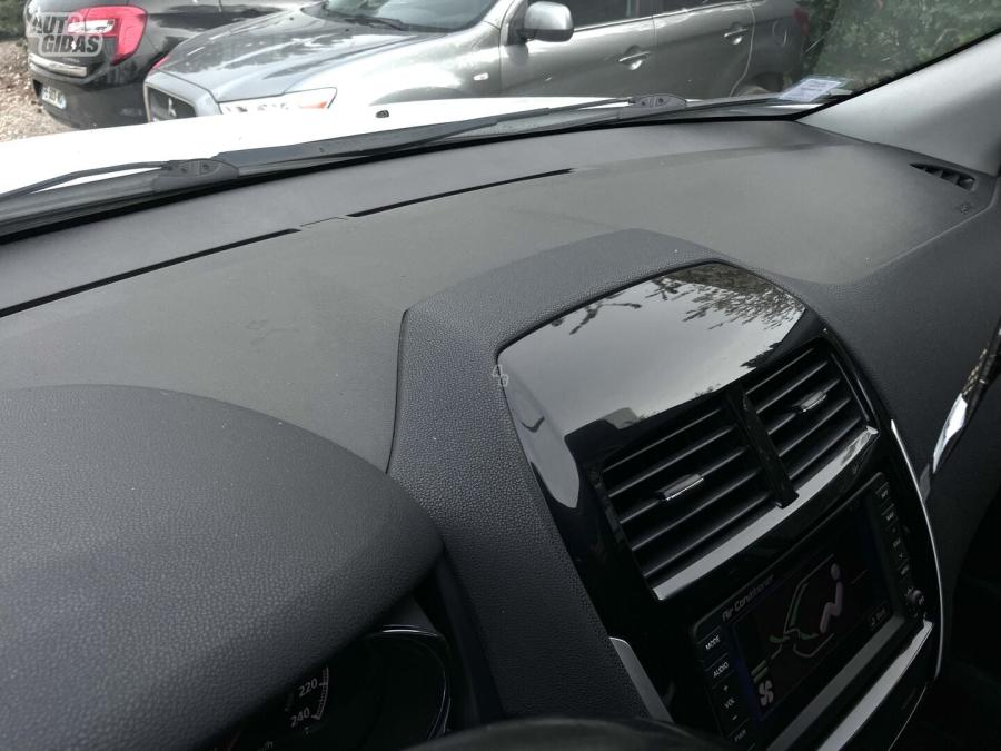 Grey Peugeot 4008 2012 in Siauliai, with an engine capacity of 1.60 L and mileage of 151 thousand km for 5999 €, photo 27 on AUTOMOTO.COM.LV