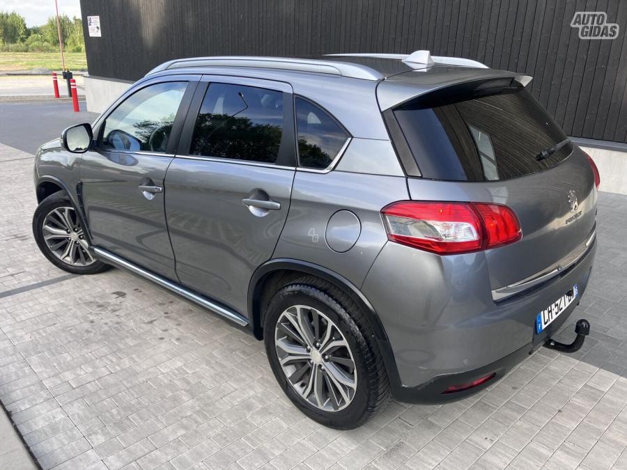 Grey Peugeot 4008 2013 in Siauliai, with an engine capacity of 1.80 L and mileage of 195 thousand km for 5999 €, photo 20 on AUTOMOTO.COM.LV