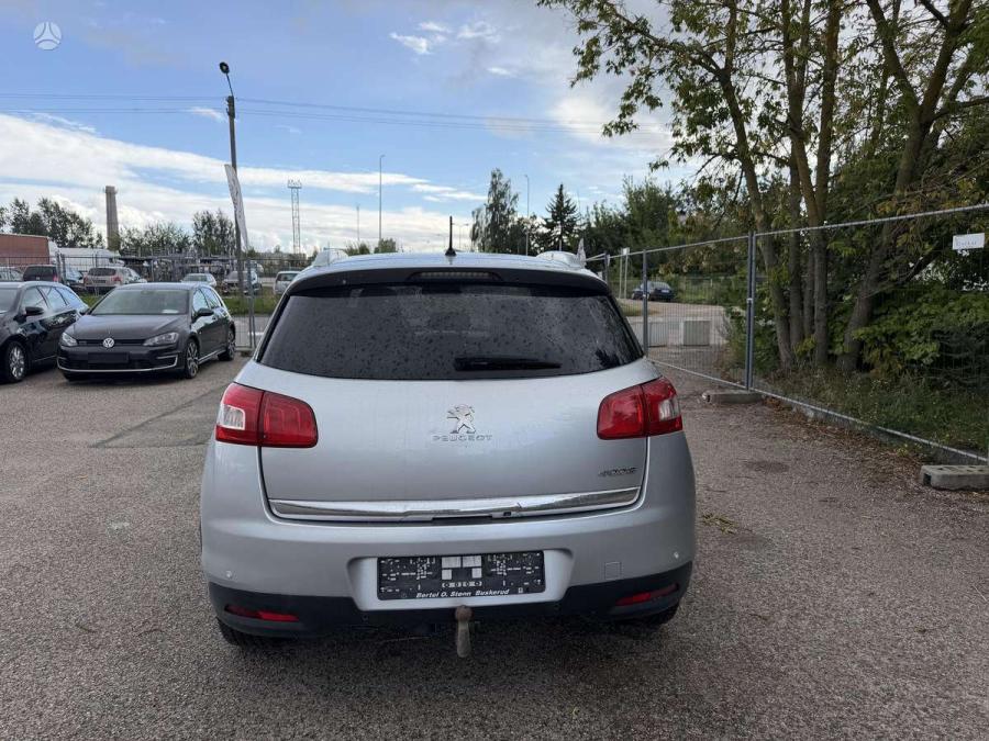 Pelēks Peugeot 4008 2013 Marijampole, ar dzinēja tilpumu 1.56 L un nobraukumu 277 tūkst. km par 4650 €, foto 7 vietnē AUTOMOTO.COM.LV