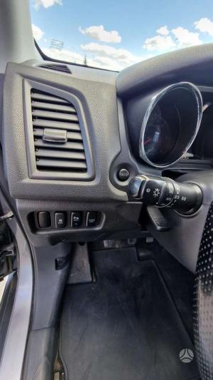 Pelēks Peugeot 4008 2015 Tauragė, ar dzinēja tilpumu 1.56 L un nobraukumu 253 tūkst. km par 5900 €, foto 14 vietnē AUTOMOTO.COM.LV