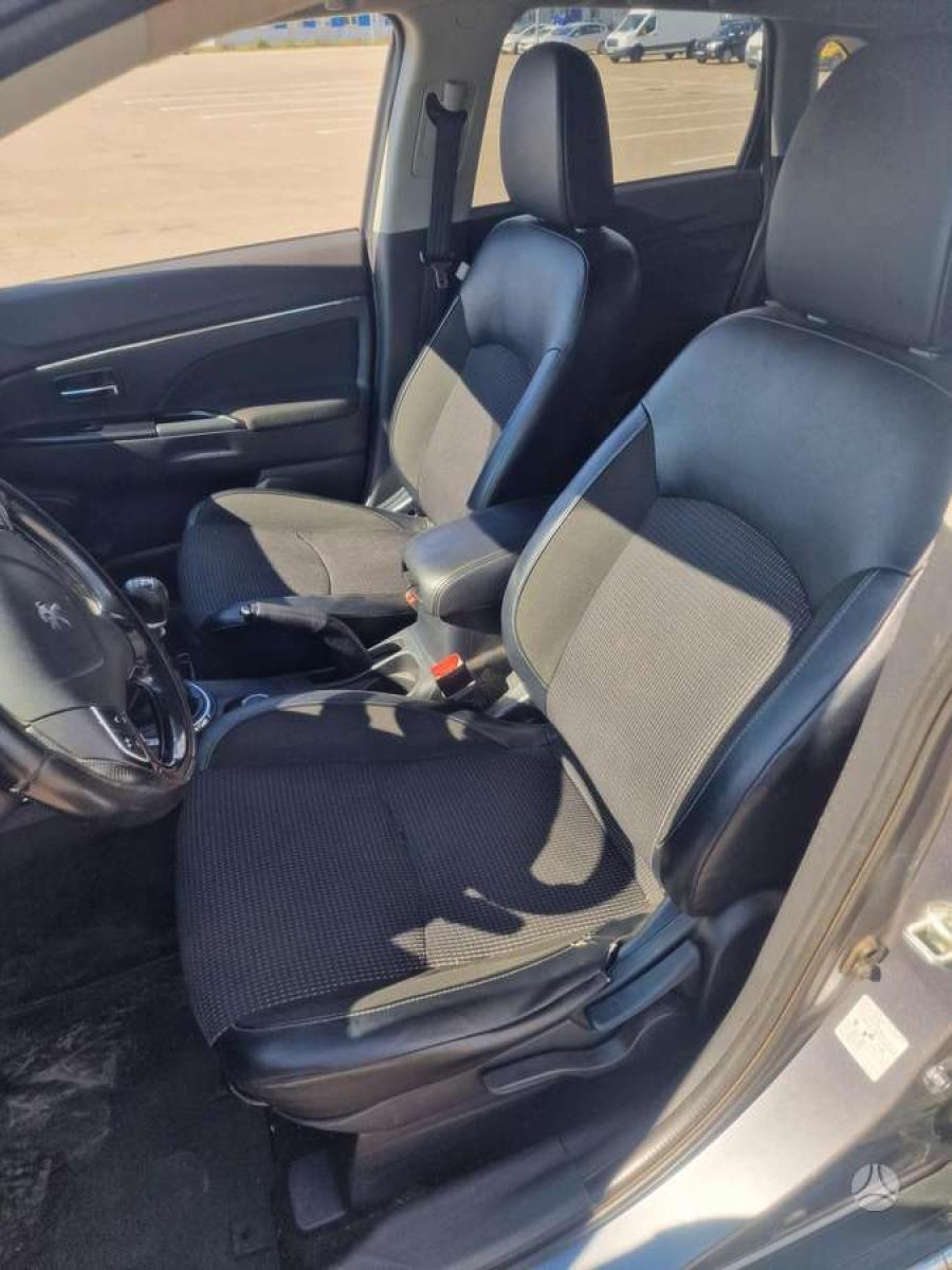 Grey Peugeot 4008 2015 in Taurage, with an engine capacity of 1.56 L and mileage of 252 thousand km for 5900 €, photo 16 on AUTOMOTO.COM.LV