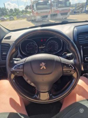 Grey Peugeot 4008 2015 in Taurage, with an engine capacity of 1.56 L and mileage of 252 thousand km for 5900 €, photo 18 on AUTOMOTO.COM.LV