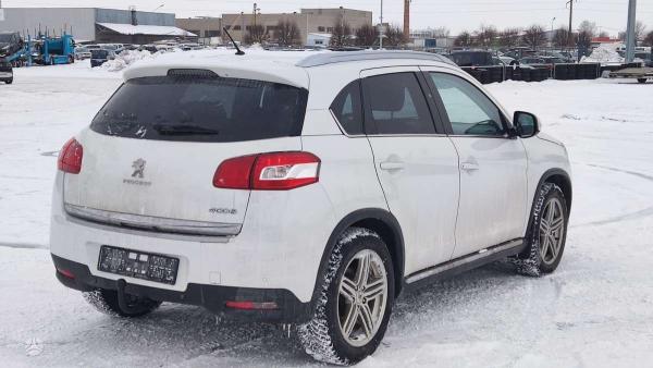 White Peugeot 4008 2012 in Marijampole, with an engine capacity of 1.56 L and mileage of 279 thousand km for 4500 €, photo 5 on AUTOMOTO.COM.LV