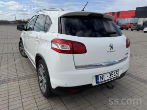 White Peugeot 4008 2013 in Riga, with an engine capacity of 1.80 L and mileage of 206 thousand km for 5300 €, photo 4 on AUTOMOTO.COM.LV