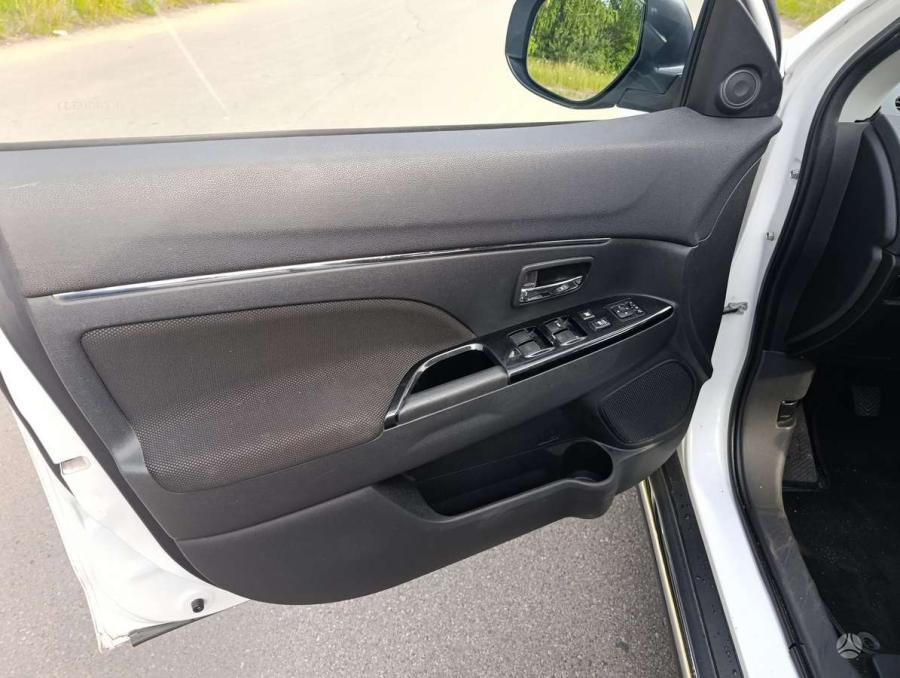 Balts Peugeot 4008 2013 Panevēža, ar dzinēja tilpumu 1.80 L un nobraukumu 236 tūkst. km par 5650 €, foto 13 vietnē AUTOMOTO.COM.LV