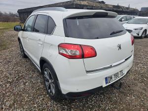 White Peugeot 4008 2014 in Taurage, with an engine capacity of 1.80 L and mileage of 250 thousand km for 5500 €, photo 3 on AUTOMOTO.COM.LV