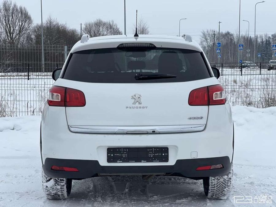 Balts Peugeot 4008 2014 Tauragė, ar dzinēja tilpumu 1.60 L un nobraukumu 271 tūkst. km par 6200 €, foto 8 vietnē AUTOMOTO.COM.LV