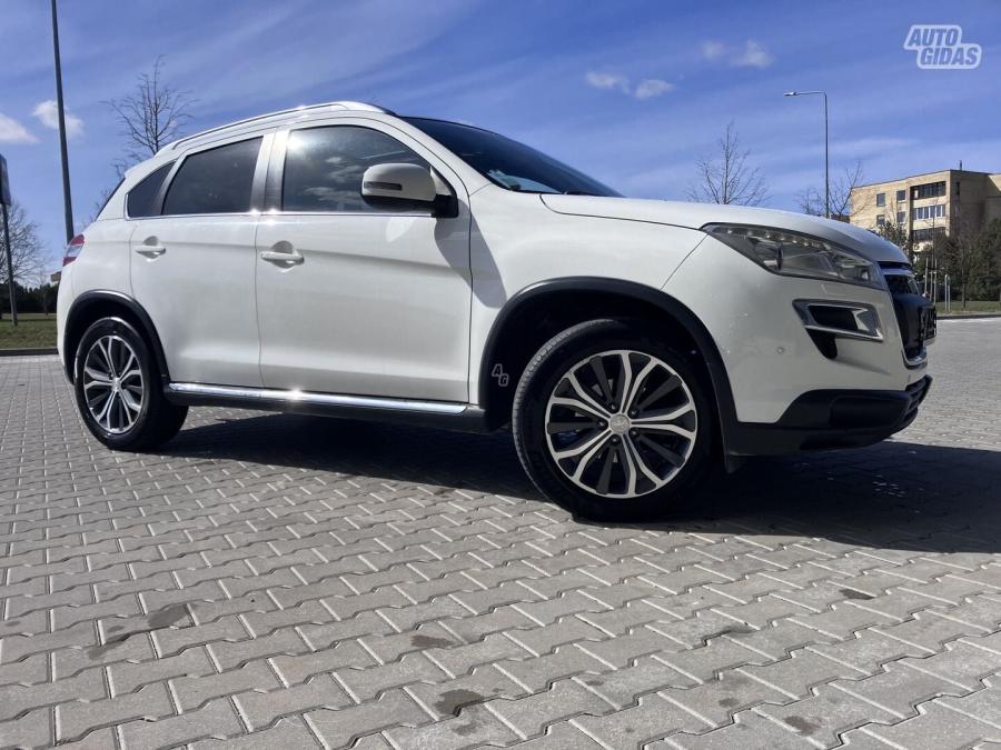 Balts Peugeot 4008 2014 Šauļi, ar dzinēja tilpumu 1.60 L un nobraukumu 196 tūkst. km par 6499 €, foto 16 vietnē AUTOMOTO.COM.LV