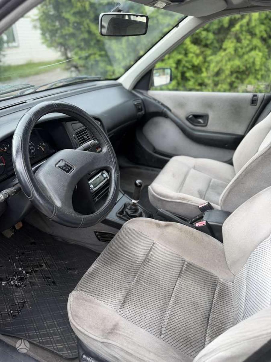 Grey Peugeot 405 1994 in Kaunas, with an engine capacity of 0.00 L and mileage of 271 thousand km for 1000 €, photo 14 on AUTOMOTO.COM.LV