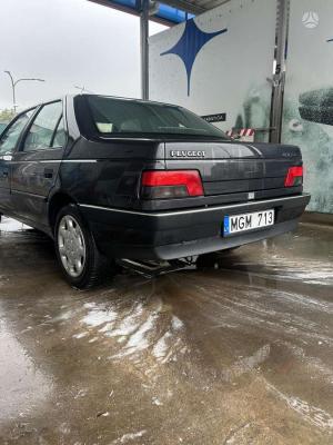 Peugeot 405 1994 Viļņa, ar dzinēja tilpumu 1.91 L un nobraukumu 123 tūkst. km par 3500 €, foto 7 vietnē AUTOMOTO.COM.LV