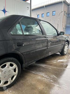 Peugeot 405 1994 Viļņa, ar dzinēja tilpumu 1.91 L un nobraukumu 123 tūkst. km par 3500 €, foto 8 vietnē AUTOMOTO.COM.LV