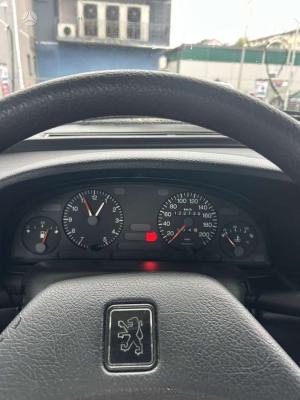 Peugeot 405 1994 Viļņa, ar dzinēja tilpumu 1.91 L un nobraukumu 123 tūkst. km par 3500 €, foto 11 vietnē AUTOMOTO.COM.LV