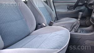 Melns Peugeot 406 2000 Daugavpils, ar dzinēja tilpumu 2.00 L un nobraukumu 240 tūkst. km par 1100 €, foto 12 vietnē AUTOMOTO.COM.LV