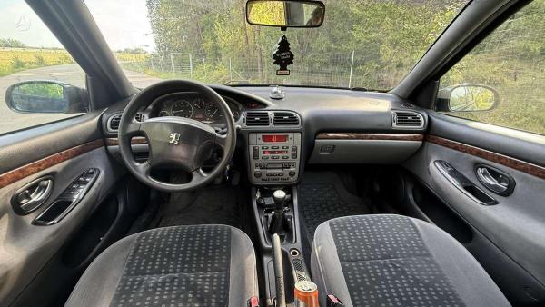 Zils Peugeot 406 2003 Viļņa, ar dzinēja tilpumu 2.00 L un nobraukumu 231 tūkst. km par 650 €, foto 7 vietnē AUTOMOTO.COM.LV