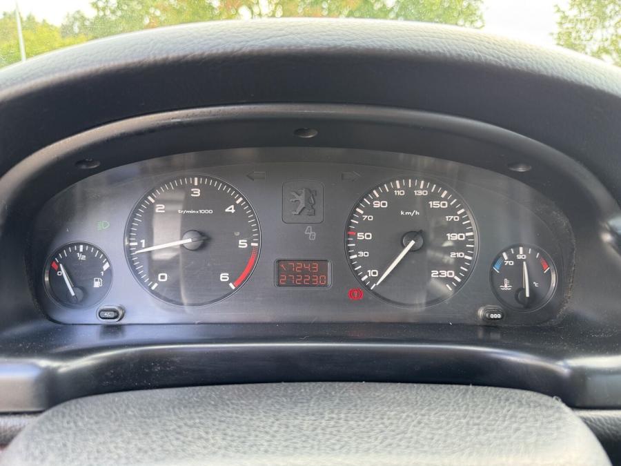 Синий Пежо 406 2004 в Укмерге, объемом двигателя 2.00 л и пробегом 272 тыс. км за 550 €, фото 13 на AUTOMOTO.COM.LV