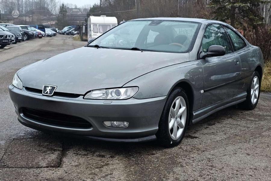 Pelēks Peugeot 406 2001 Utena, ar dzinēja tilpumu 2.95 L un nobraukumu 225 tūkst. km par 1450 €, foto 2 vietnē AUTOMOTO.COM.LV
