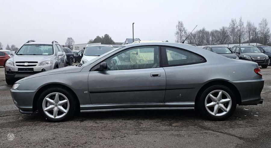 Pelēks Peugeot 406 2001 Utena, ar dzinēja tilpumu 2.95 L un nobraukumu 225 tūkst. km par 1450 €, foto 4 vietnē AUTOMOTO.COM.LV