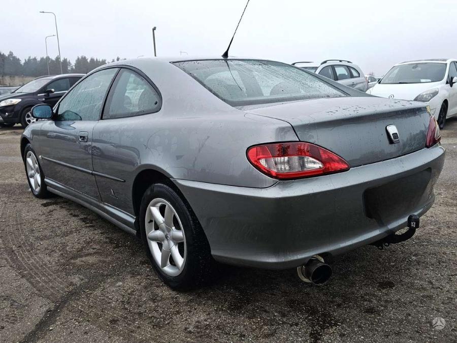 Pelēks Peugeot 406 2001 Utena, ar dzinēja tilpumu 2.95 L un nobraukumu 225 tūkst. km par 1450 €, foto 7 vietnē AUTOMOTO.COM.LV