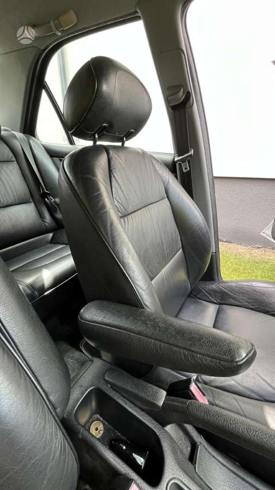 Pelēks Peugeot 406 1996 Viļņa, ar dzinēja tilpumu 2.00 L un nobraukumu 120 tūkst. km par 1500 €, foto 28 vietnē AUTOMOTO.COM.LV