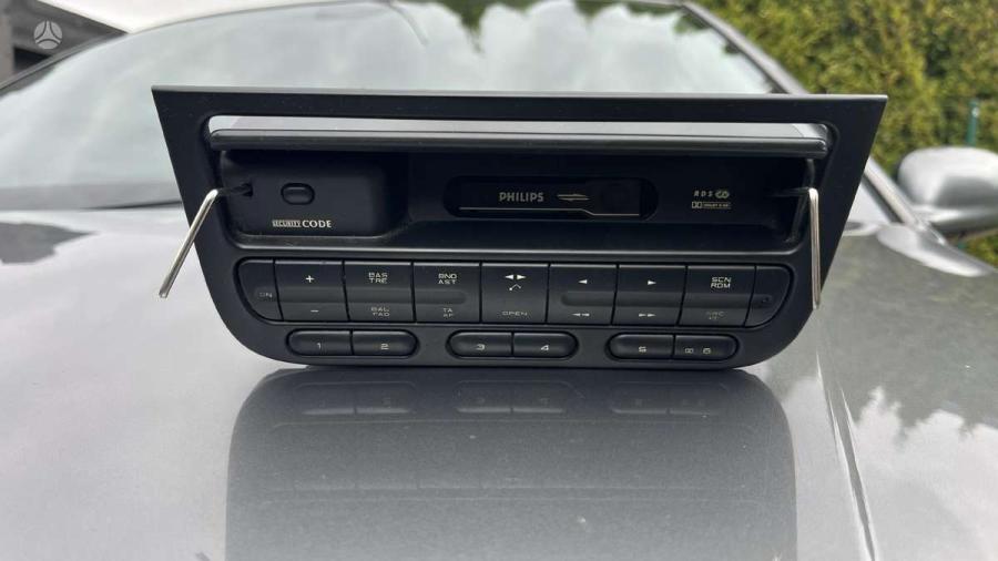 Pelēks Peugeot 406 1996 Viļņa, ar dzinēja tilpumu 2.00 L un nobraukumu 120 tūkst. km par 1500 €, foto 32 vietnē AUTOMOTO.COM.LV