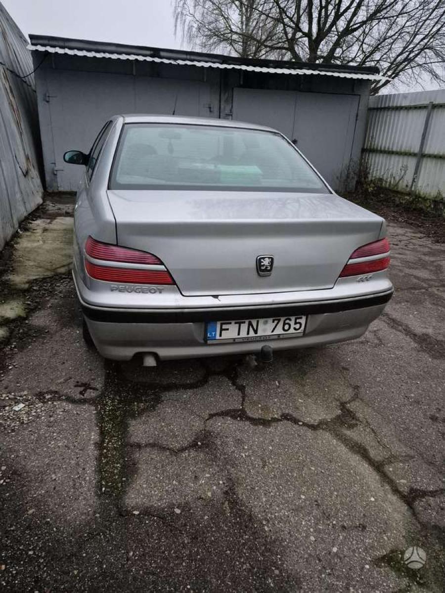 Pelēks Peugeot 406 2000 Kauņa, ar dzinēja tilpumu 2.00 L un nobraukumu 500 tūkst. km par 600 €, foto 4 vietnē AUTOMOTO.COM.LV