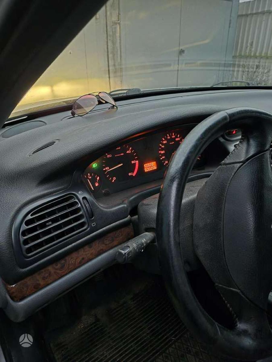 Pelēks Peugeot 406 2000 Kauņa, ar dzinēja tilpumu 2.00 L un nobraukumu 500 tūkst. km par 600 €, foto 8 vietnē AUTOMOTO.COM.LV