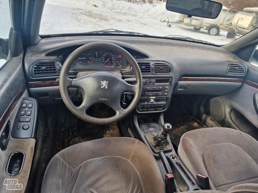 Pelēks Peugeot 406 1998 Anykščiai, ar dzinēja tilpumu 2.00 L un nobraukumu 268 tūkst. km par 450 €, foto 7 vietnē AUTOMOTO.COM.LV