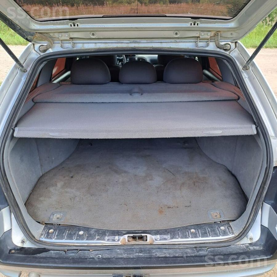 Pelēks Peugeot 406 1999 Daugavpils, ar dzinēja tilpumu 2.00 L un nobraukumu 257 tūkst. km par 1200 €, foto 13 vietnē AUTOMOTO.COM.LV