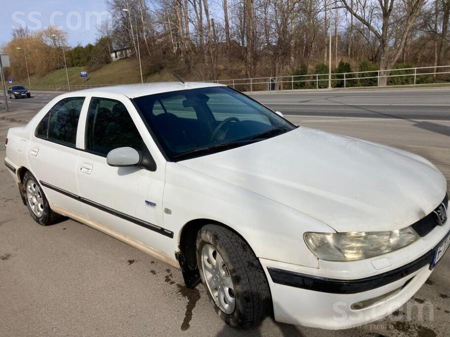 Balts Peugeot 406 2003 Bauska, ar dzinēja tilpumu 2.00 L un nobraukumu 359 tūkst. km par 800 €, foto 1 vietnē AUTOMOTO.COM.LV