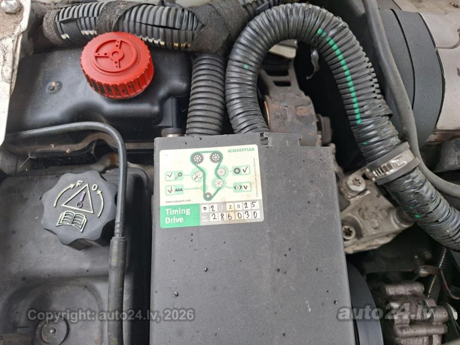Белый Пежо 406 2003 в Таллин, объемом двигателя 1.70 л и пробегом 288 тыс. км за 500 €, фото 11 на AUTOMOTO.COM.LV