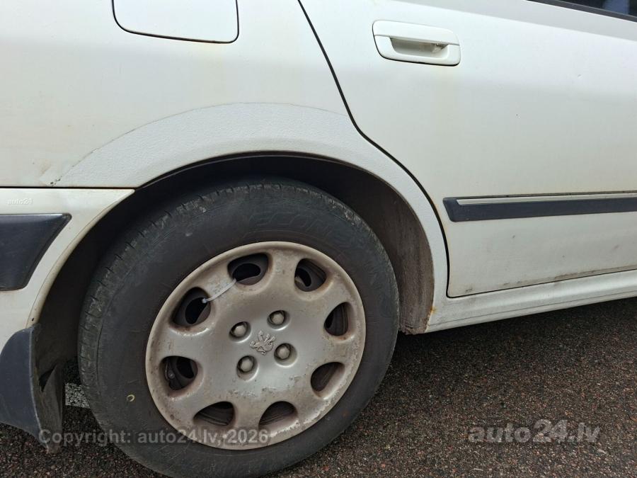 Белый Пежо 406 2003 в Таллин, объемом двигателя 1.70 л и пробегом 288 тыс. км за 500 €, фото 15 на AUTOMOTO.COM.LV