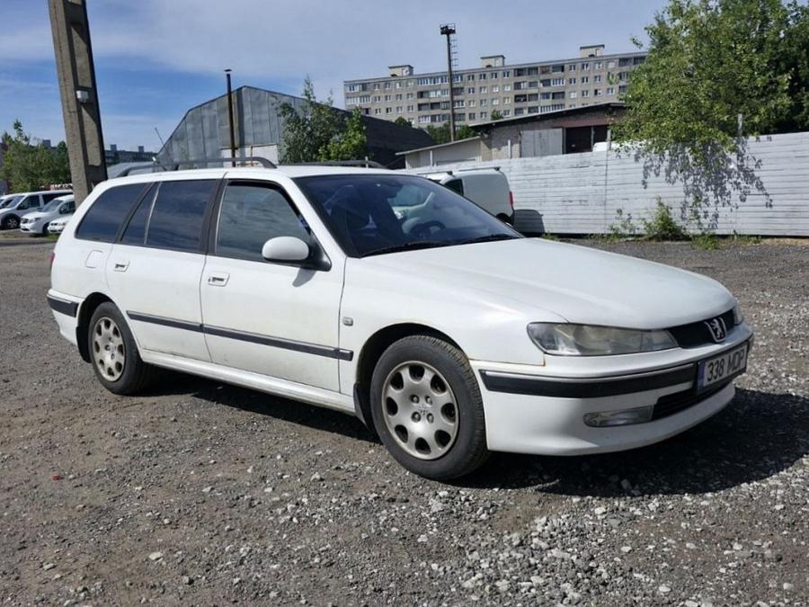 Белый Пежо 406 2003 в Таллин, объемом двигателя 1.70 л и пробегом 288 тыс. км за 499 €, фото 9 на AUTOMOTO.COM.LV