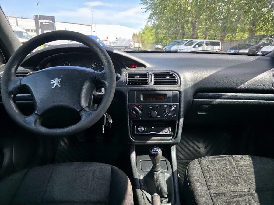 Белый Пежо 406 2003 в Таллин, объемом двигателя 1.70 л и пробегом 288 тыс. км за 499 €, фото 13 на AUTOMOTO.COM.LV
