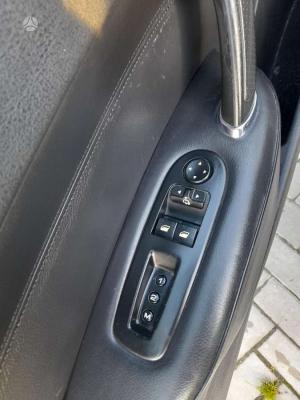 Melns Peugeot 407 2008 Marijampole, ar dzinēja tilpumu 2.95 L un nobraukumu 149 tūkst. km par 2750 €, foto 13 vietnē AUTOMOTO.COM.LV