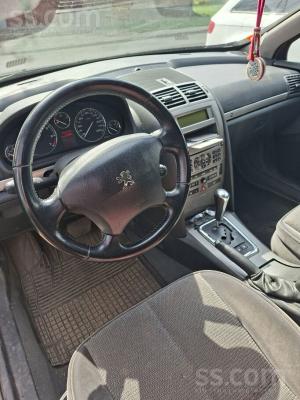 Черный Пежо 407 2005 в Кулдига, объемом двигателя 2.00 л и пробегом 227 тыс. км за 1300 €, фото 5 на AUTOMOTO.COM.LV