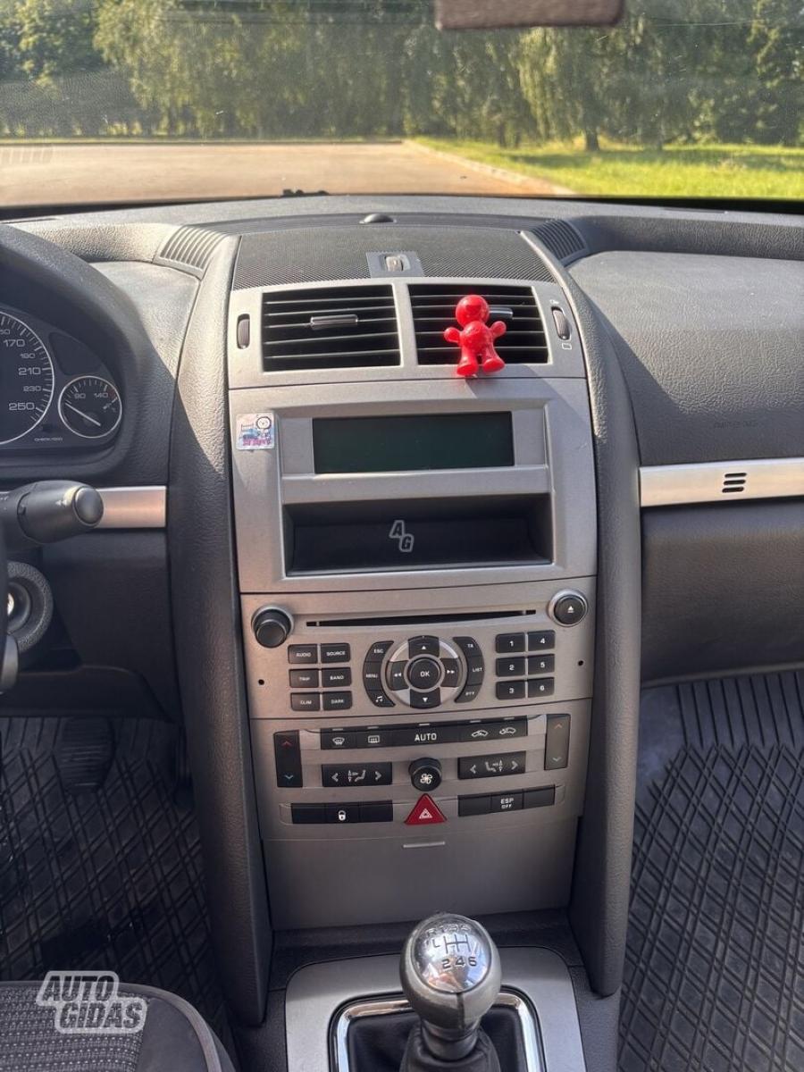 Melns Peugeot 407 2005 Viļņa, ar dzinēja tilpumu 2.00 L un nobraukumu 314 tūkst. km par 1200 €, foto 7 vietnē AUTOMOTO.COM.LV