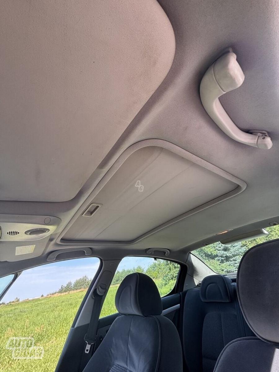 Melns Peugeot 407 2005 Viļņa, ar dzinēja tilpumu 2.00 L un nobraukumu 314 tūkst. km par 1200 €, foto 9 vietnē AUTOMOTO.COM.LV