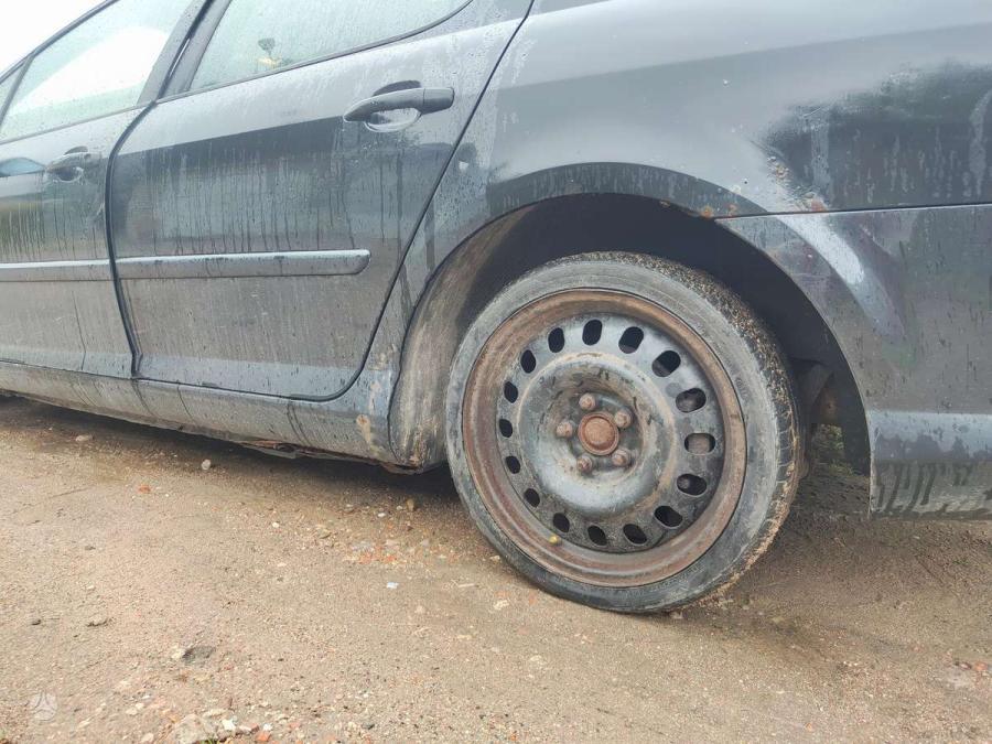 Черный Пежо 407 2006 в Вильнюс, объемом двигателя 1.75 л и пробегом 470 тыс. км за 400 €, фото 12 на AUTOMOTO.COM.LV