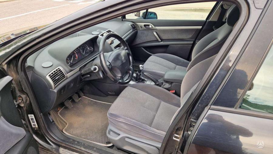 Black Peugeot 407 2006 in Druskininkai, with an engine capacity of 1.60 L and mileage of 410 thousand km for 1000 €, photo 4 on AUTOMOTO.COM.LV