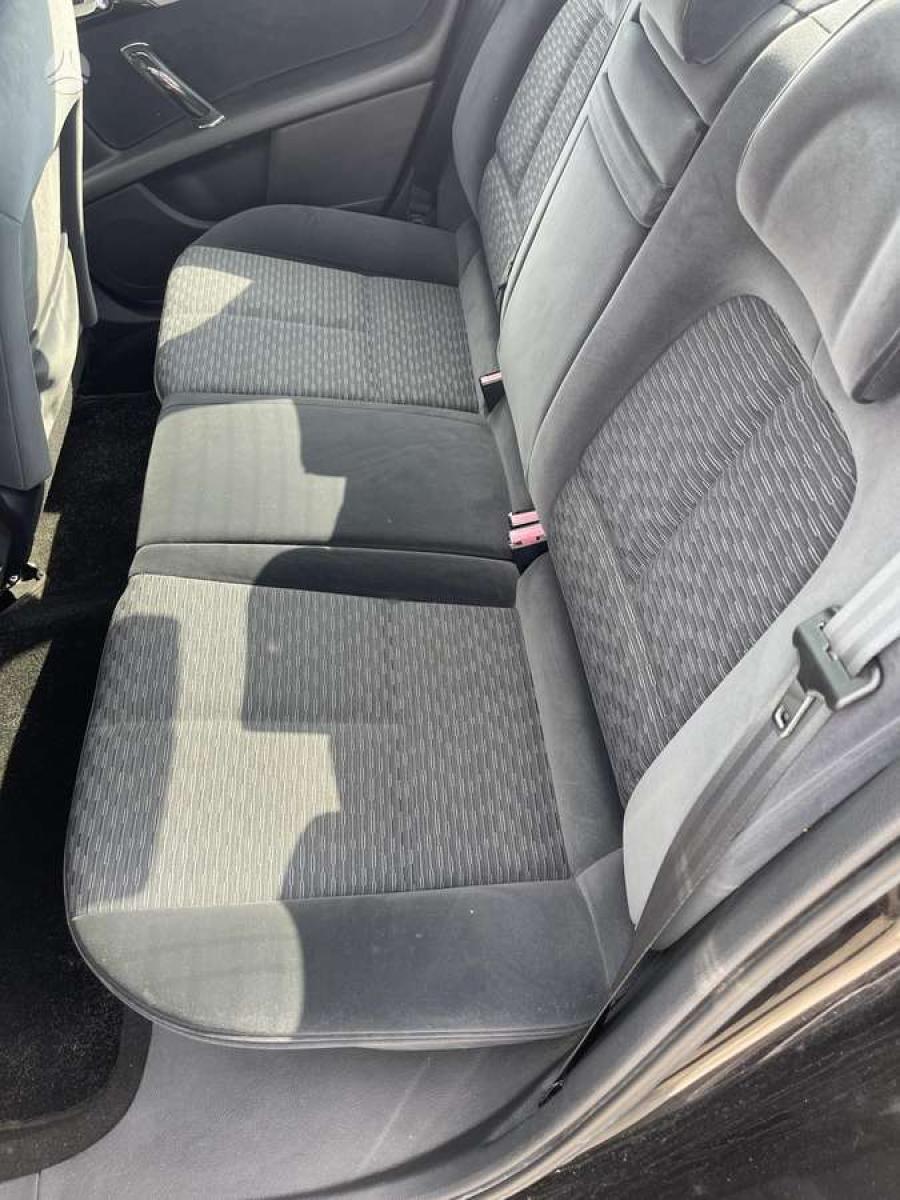 Melns Peugeot 407 2009 Panevēža, ar dzinēja tilpumu 1.60 L un nobraukumu 175 tūkst. km par 1750 €, foto 10 vietnē AUTOMOTO.COM.LV