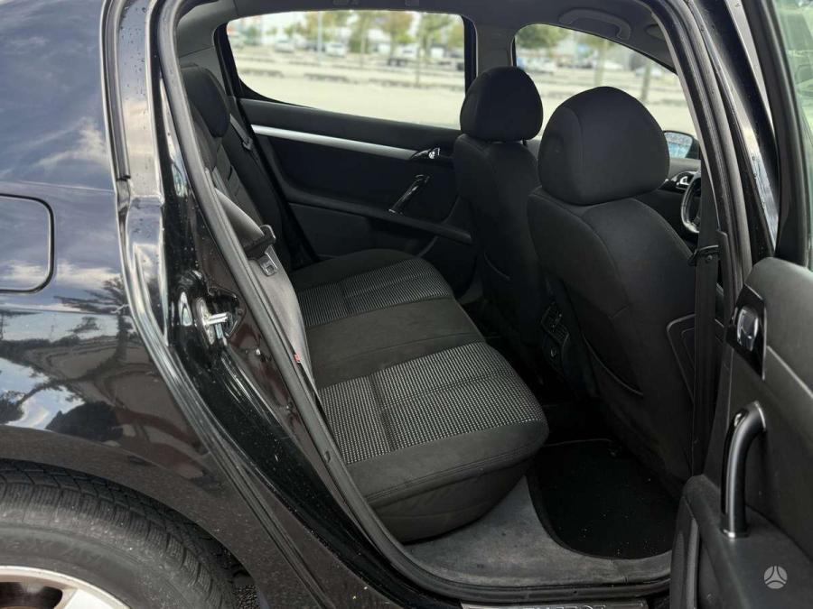 Black Peugeot 407 2009 in Klaipeda, with an engine capacity of 2.00 L and mileage of 305 thousand km for 1200 €, photo 9 on AUTOMOTO.COM.LV